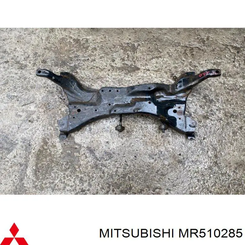 MR510285 Mitsubishi підрамник передній - купити онлайн в Україні