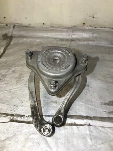 4F0412391C VAG гумова подушка передньої опори