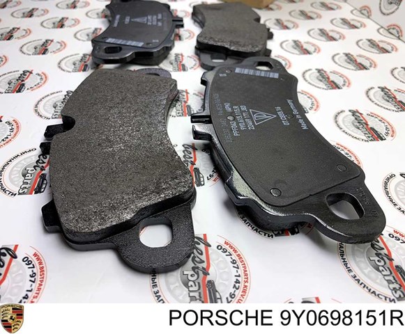 9Y0698151R Porsche накладки гальмівні передні cy 18-
