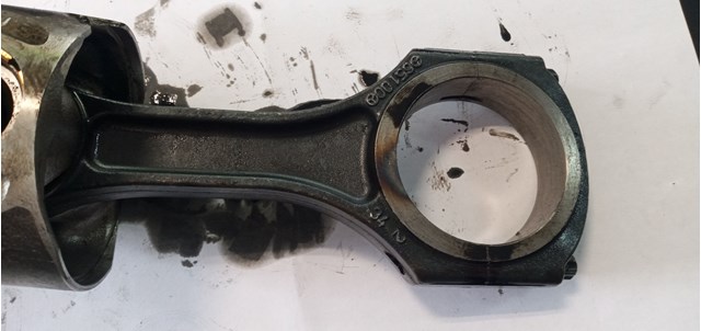 A6510300020 Mercedes шатун поршня двз