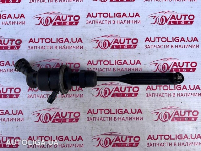 8200673232 Renault (RVI) циліндр зчеплення, головний