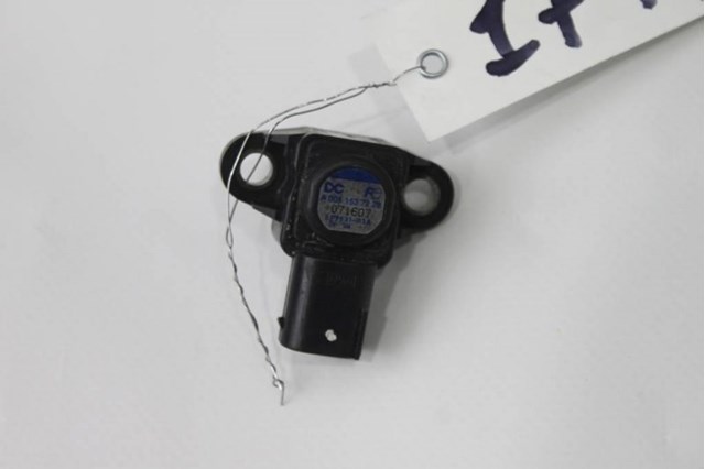 A0051537228 Mercedes датчик тиску наддуву (датчик нагнітання повітря в