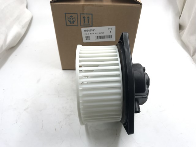 MR568593 Matomi двигун вентилятора пічки (обігрівача салону)
