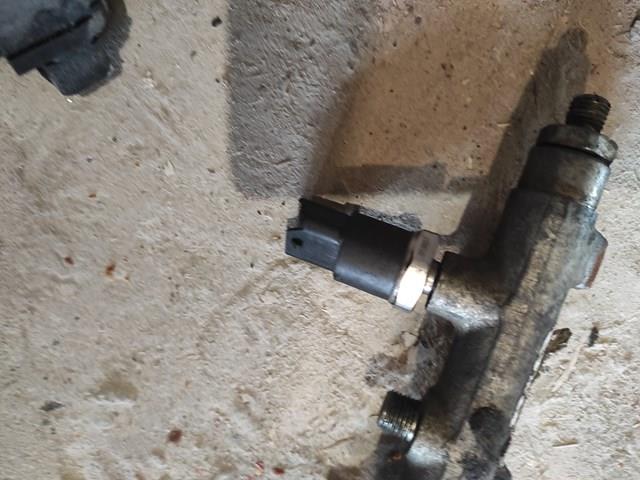 0281002405 Bosch датчик тиску палива