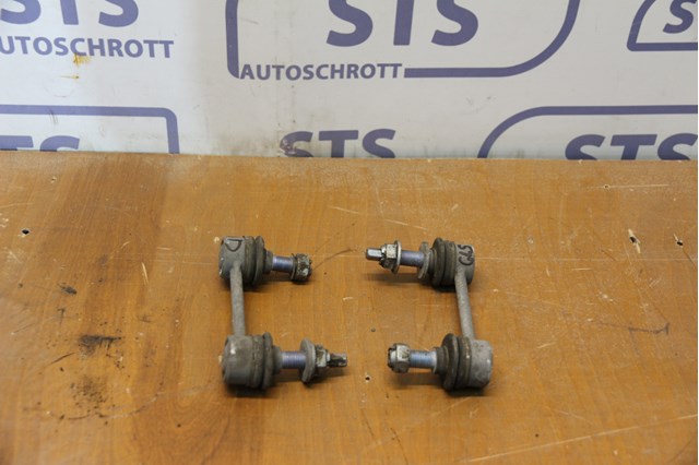 A1643201232 Mercedes яйця на стабілізаторі задні