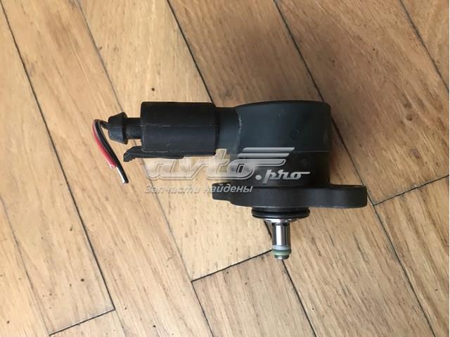 6110780149 Mercedes регулятор тиску палива