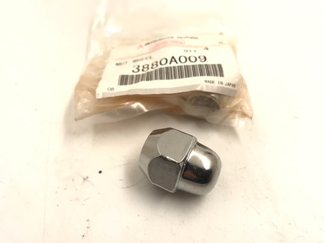 3880A009 Mitsubishi гайка колісна