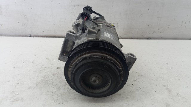 Kompresor кондиционера mercedes на Mercedes A (W177)