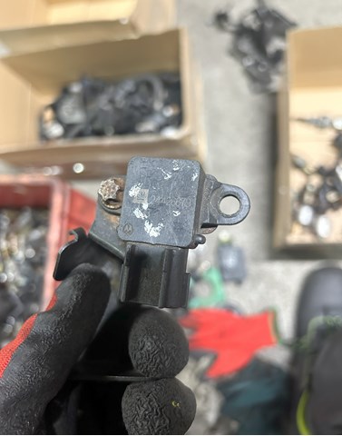 Датчик тиску наддуву турбіни на Opel Zafira 2004