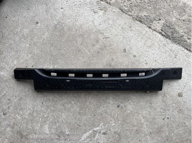 68088684AA Chrysler абсорбер (наповнювач бампера переднього)