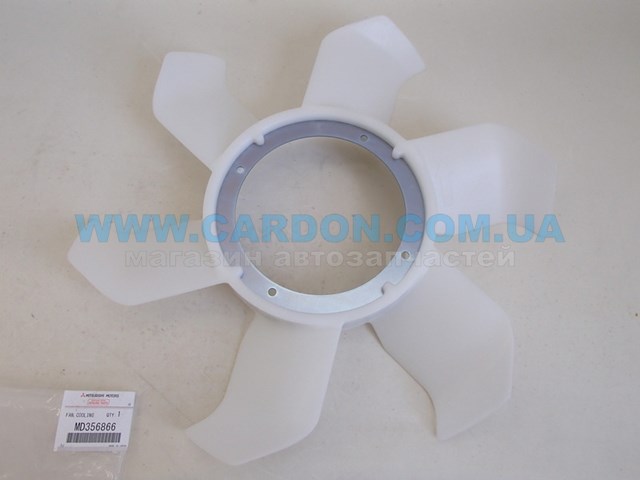 Вентилятор радіатора кондиціонера на Mitsubishi Pajero 2000