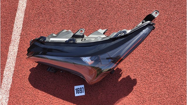 8107078190 Toyota фара ліва - купити онлайн в Україні