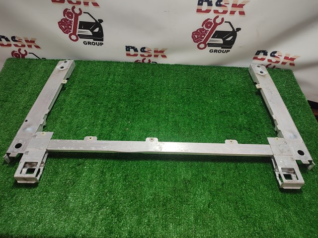 51117301605 BMW кронштейн радіатора нижній - купити онлайн в Україні