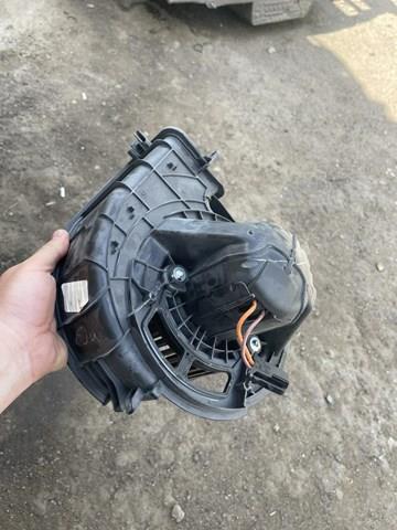 64119229658 BMW моторчик пічки