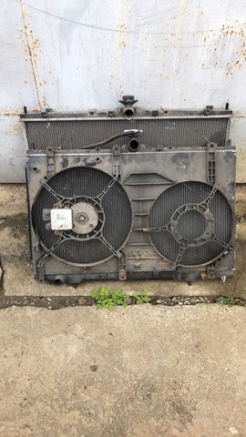 MN135302 Mitsubishi двигун вентилятора системи охолодження, лівий