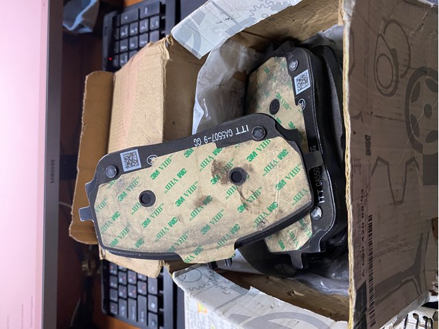 0004206803 Mercedes колодки гальмівні передні, дискові