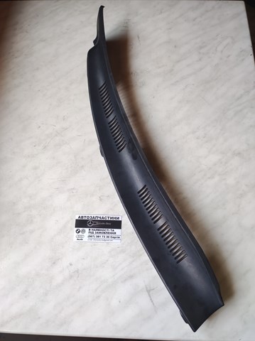 A2108311058 Mercedes решітка водостоку лобового скла ліва/права ...