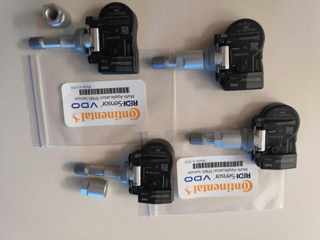 4260706020 Toyota датчик контролю тиску в шинах