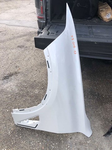 41007492363 BMW крило переднє ліве - купити онлайн в Україні