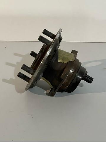 4245033080 Toyota маточина задня