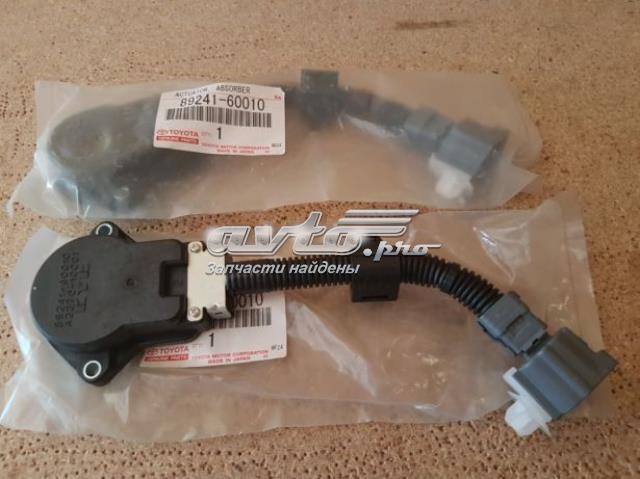 8924160010 Toyota датчик рівня положення кузова, передній (Пневмоподвеска)