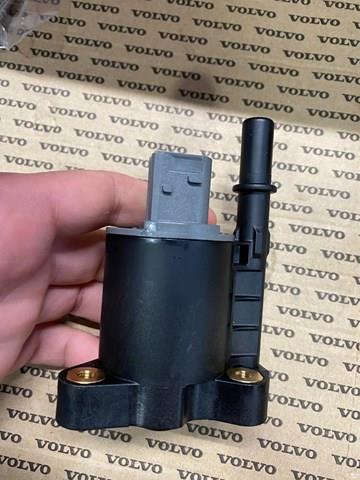 21687882 Volvo автозапчастина - купити онлайн в Україні