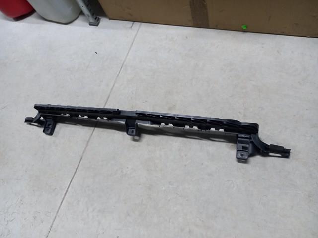 17A805705E VAG кронштейн бампера переднього, центральний - купити ...